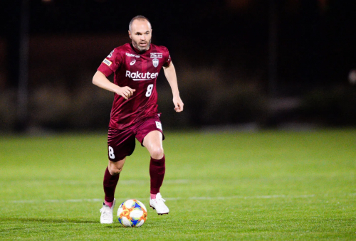 Andrés Iniesta a retrouvé un club - Emirats arabes unis - Emirates Club ...