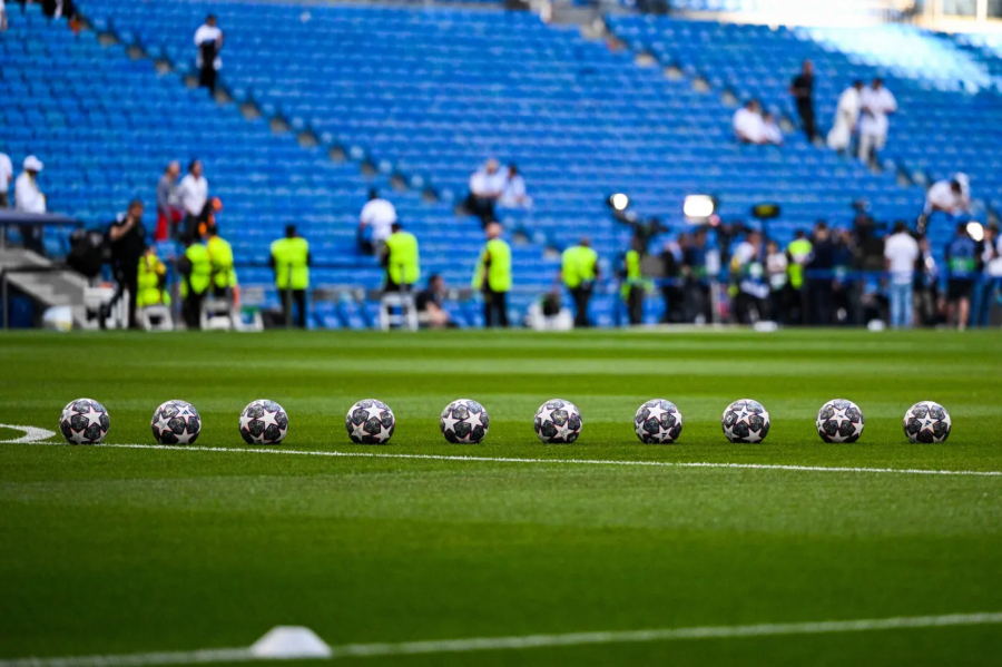 Le Real Madrid vend des morceaux de sa pelouse - Espagne - Real Madrid ...