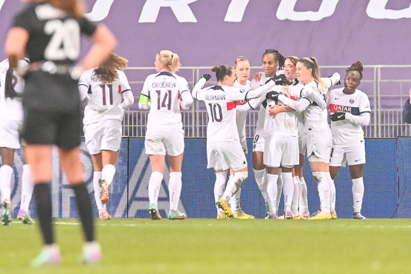 Le PSG remporte le derby face au Paris FC - D1 Arkema - J11 - Paris FC-Paris Saint Germain (1-2 ...