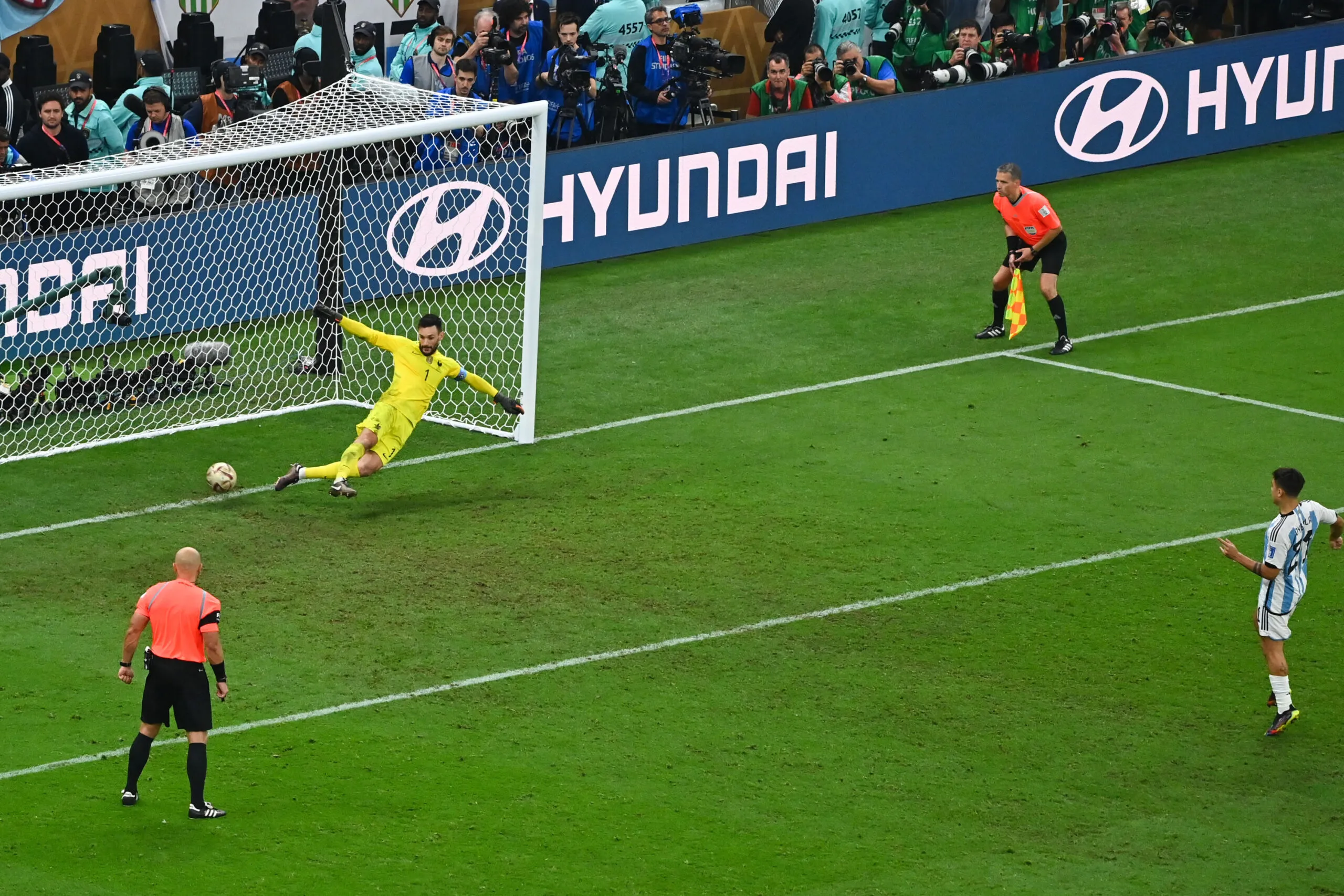 La FFF lance un processus pour progresser aux tirs au but ...