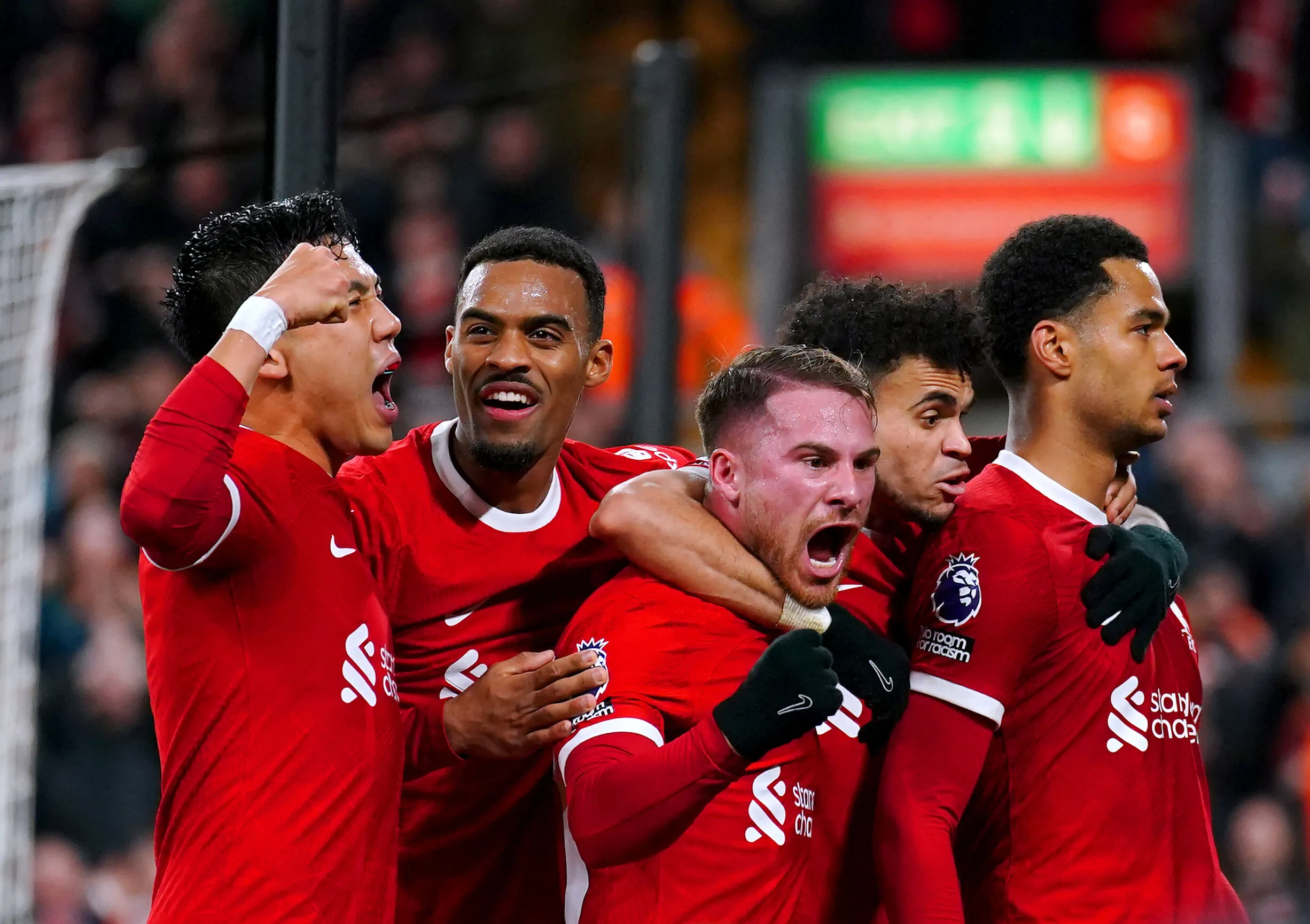 Liverpool décimé, mais sans pitié face à Luton - Premier League - J26 ...
