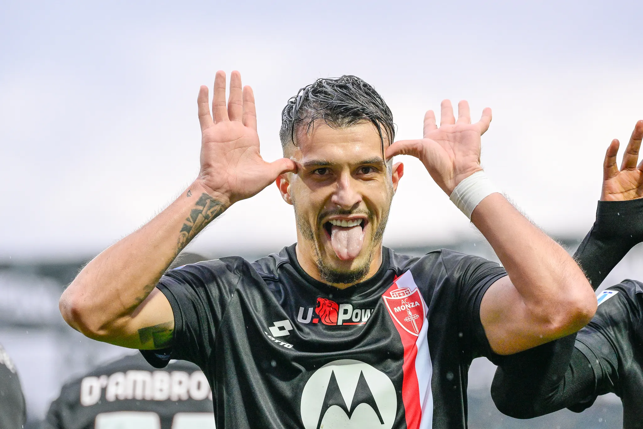 Jean-Pierre Papin revit à Monza - Serie A - J28 - Genoa-Monza (2-3 ...