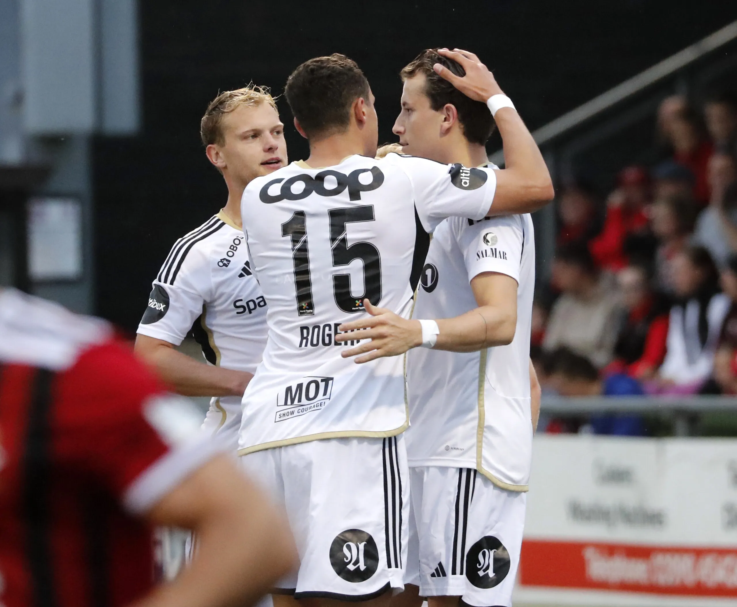 Ole Sæter le gros branleur - Eliteserien - J1 - Rosenborg-Sandefjord (1 ...