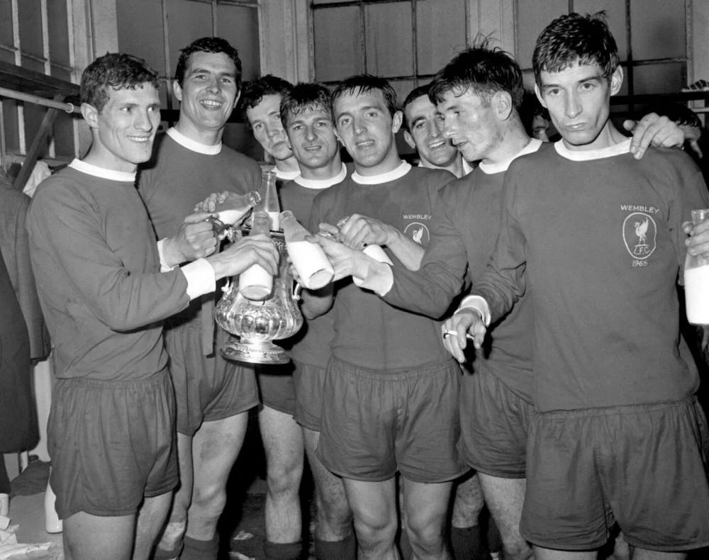 Liverpool : la légende Ron Yeats est décédée - Angleterre - Liverpool ...