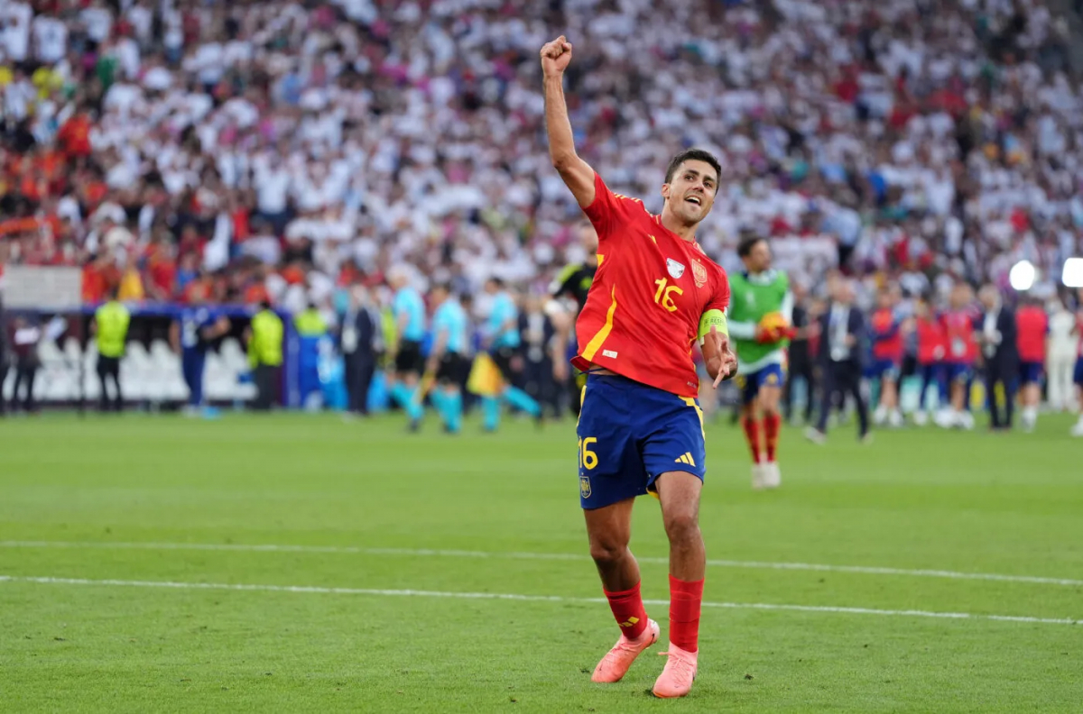 Rodri, la victoire du collectif - Ballon d’or 2024 - 28 Oct. 2024 - SO ...