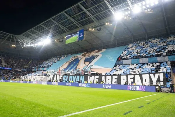 Le meilleur tifo de l'histoire du football est... - Top 50 - Tifos - 31 ...