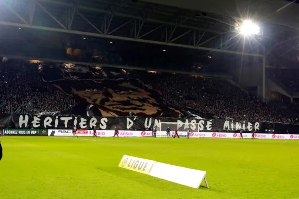 Le meilleur tifo de l'histoire du football est... - Top 50 - Tifos - 31 ...