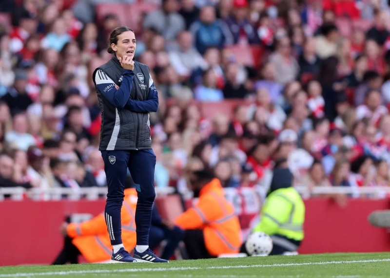 Arsenal prolonge le contrat de sa coach à succès - Angleterre - Arsenal ...