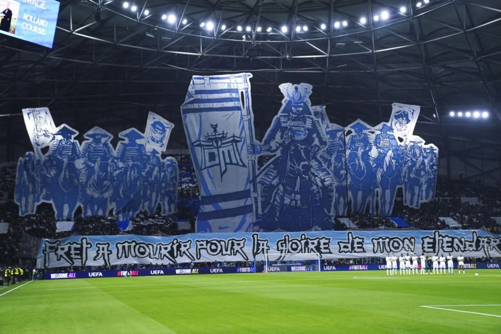 IAM et les Beatles : le magnifique tifo des supporters de l’OM - C1 ...