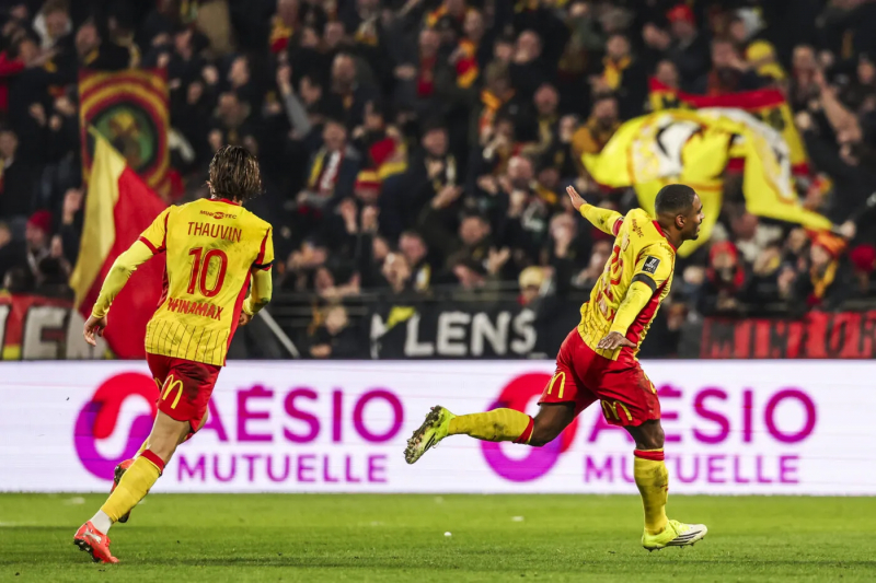 Lens doit-il afficher clairement ses ambitions de titre ? - France - RC ...