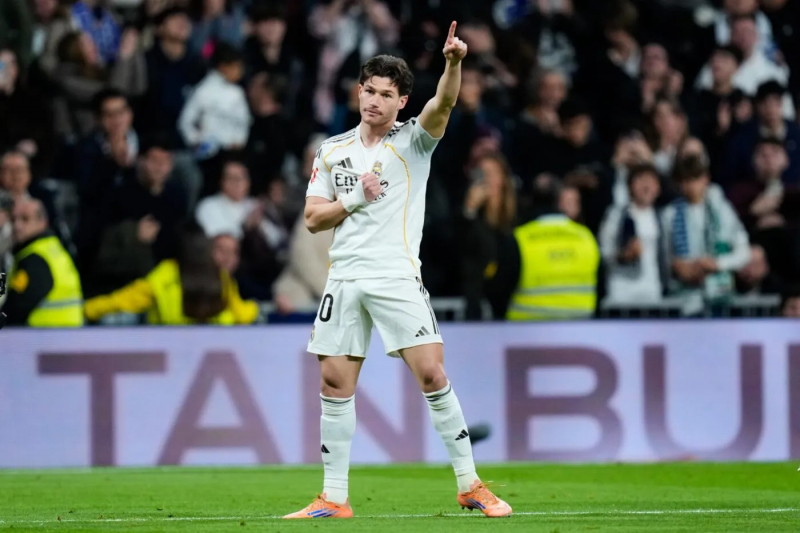 Fran García digère mal de ne pas avoir pu quitter le Real Madrid ...