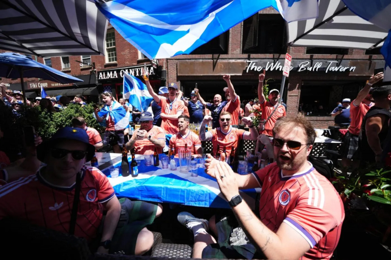 Les Écossais boivent Boston jusqu’à la dernière goutte - Mondial 2026 ...