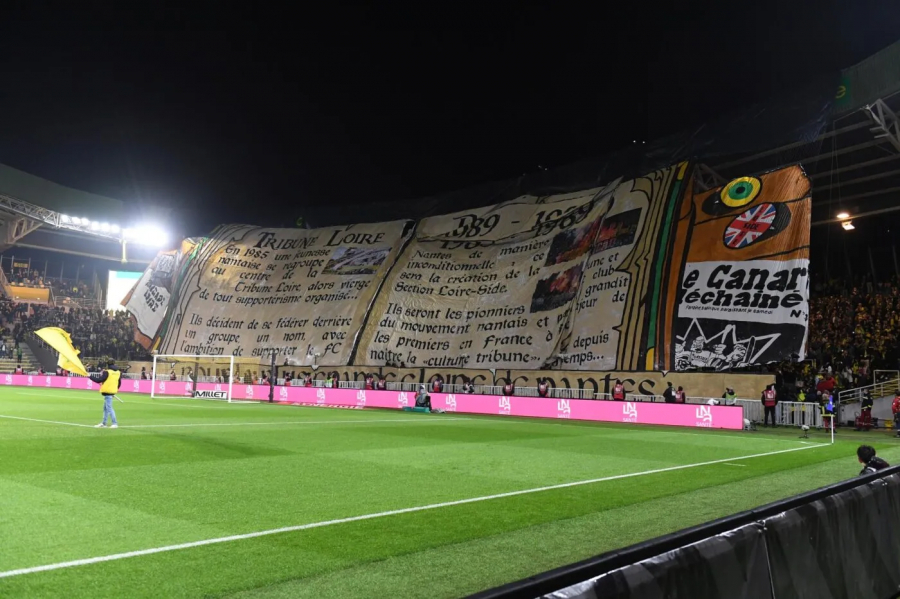 Le magnifique tifo de la Brigade Loire - Ligue 1 - J8 - Nantes-Lille (0 ...