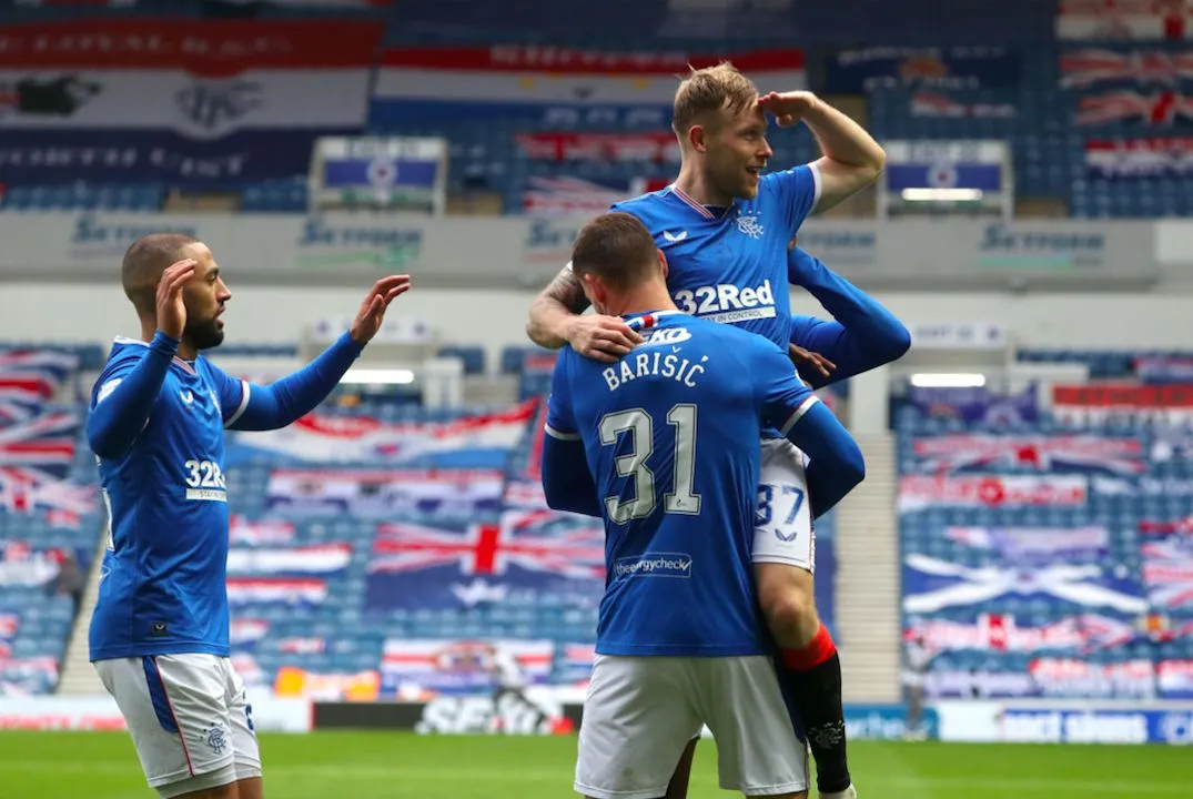 Power Rangers : Force Bleue - C3 - Gr. D - Glasgow Rangers-Standard - 03 Déc. 2020 - SO FOOT.com
