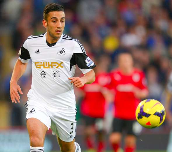 Neil Taylor plus sexy grâce à Kompany - Angleterre - Premier League ...